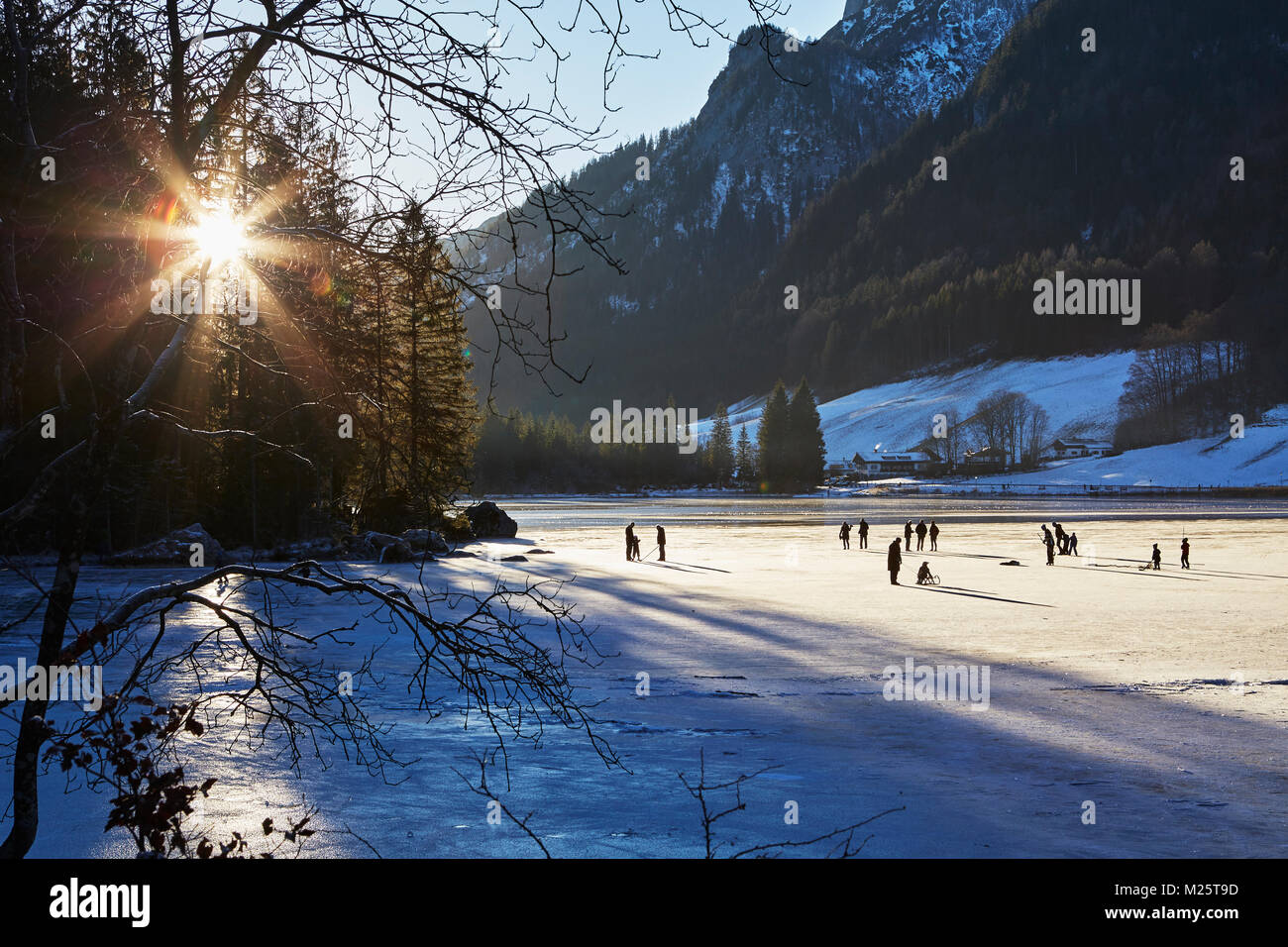 Der Hintersee bei Ramsau im Winter Stock Photo - Alamy
