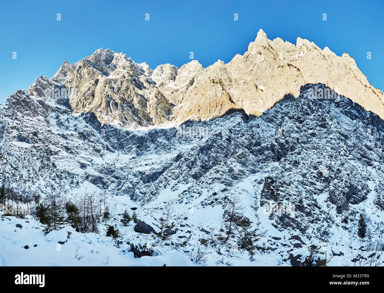 Watzmann hike in winter, Berchtesgaden Alps, panorama Stock Photo - Alamy