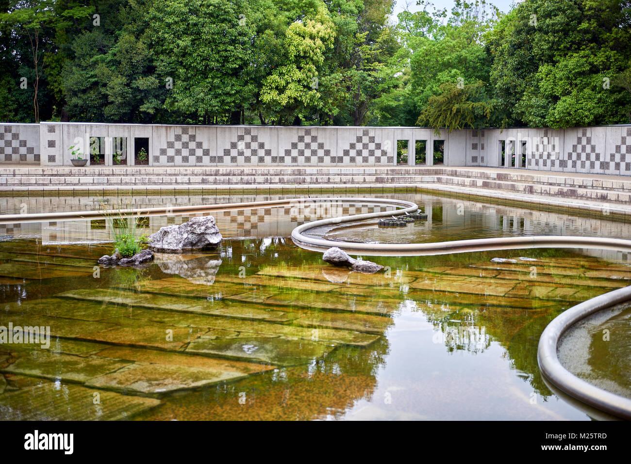Shirotori - traditional Japanese garden in Nagoya Stock Photo - Alamy