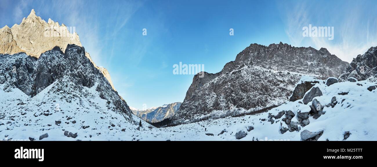 Watzmann hike in winter, Berchtesgaden Alps, panorama Stock Photo - Alamy