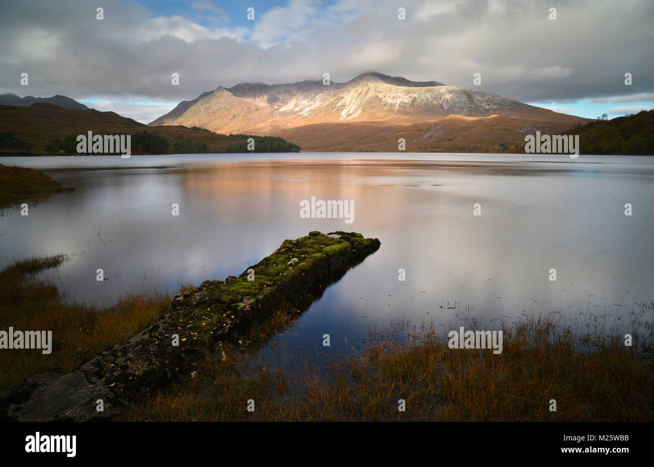 Loch clair reflection hi-res stock photography and images - Alamy