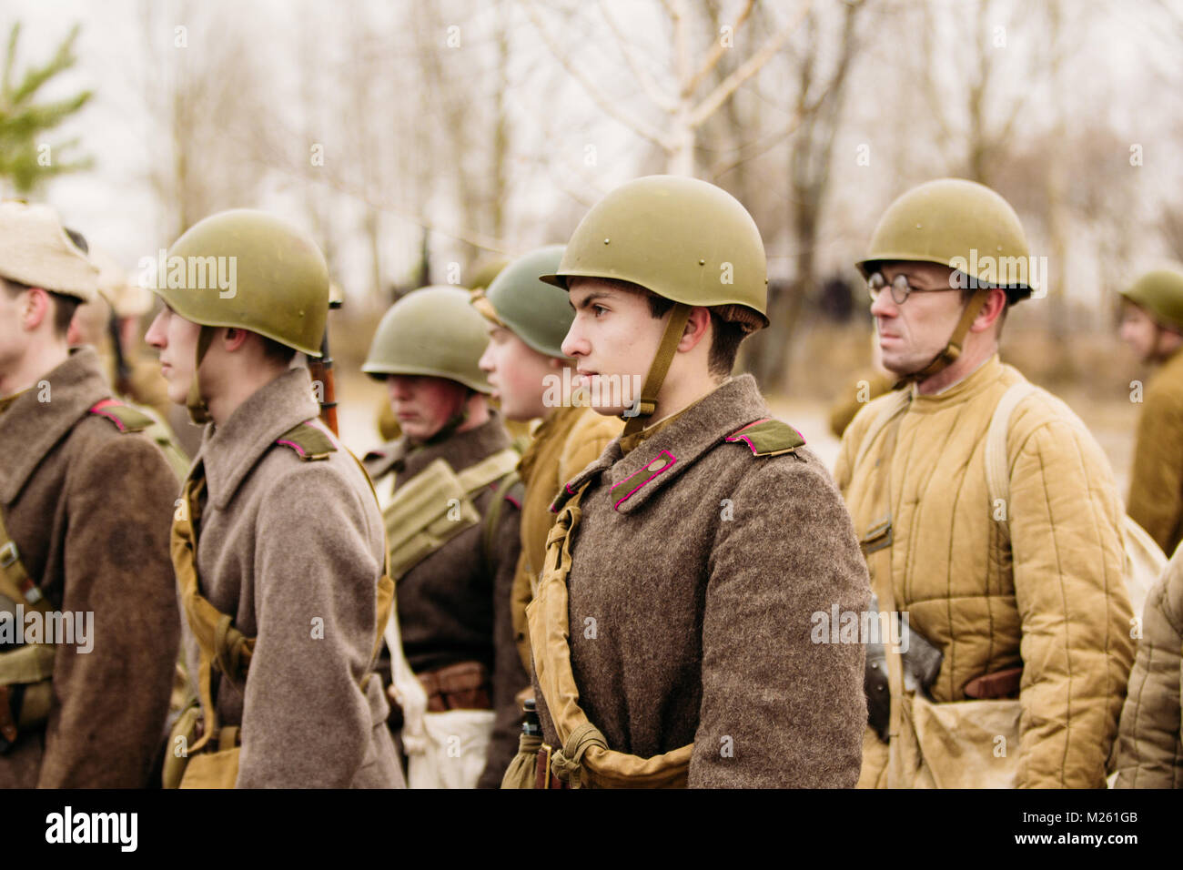 Young soviet soldier ww2 machine hi-res stock photography and images ...