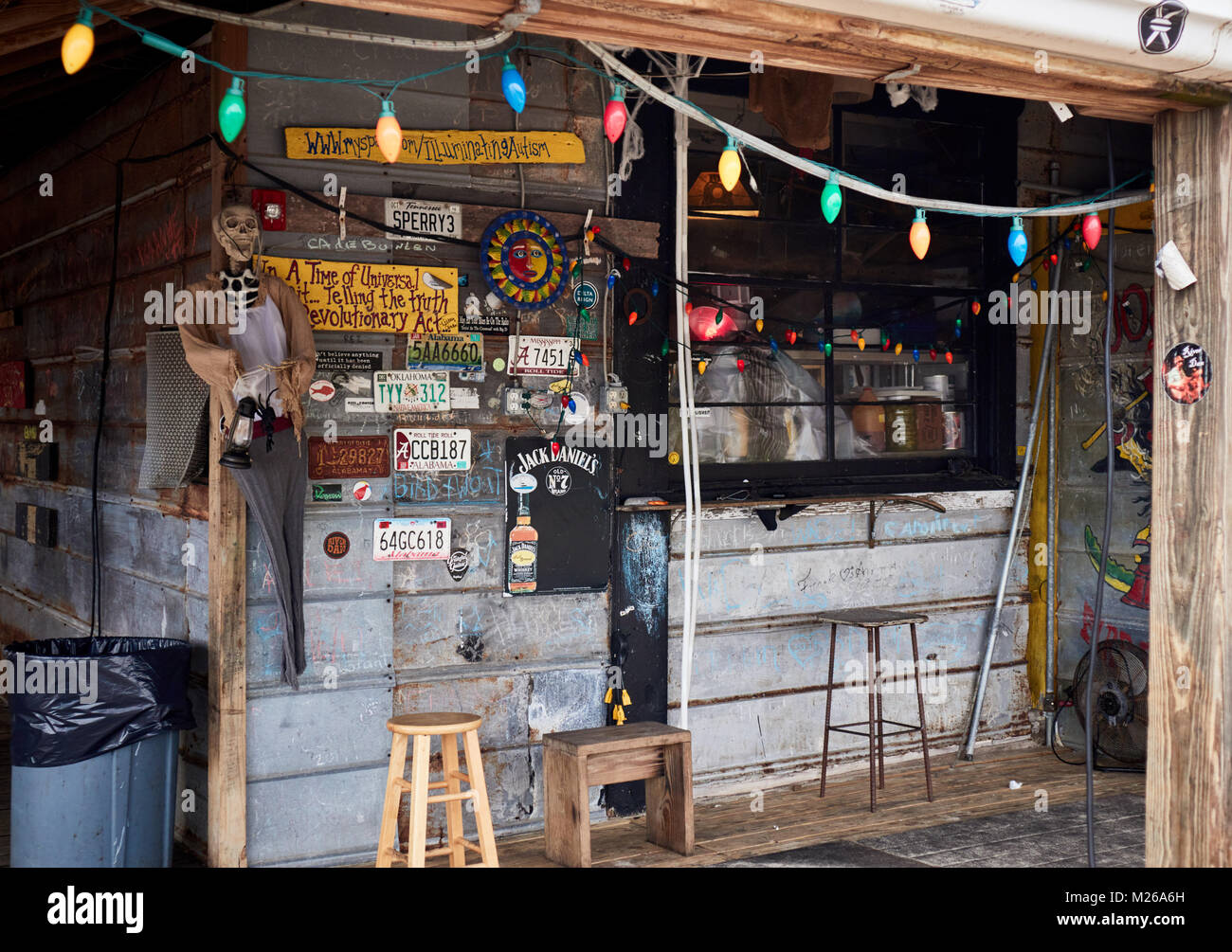 Skeleton bar hi-res stock photography and images - Alamy