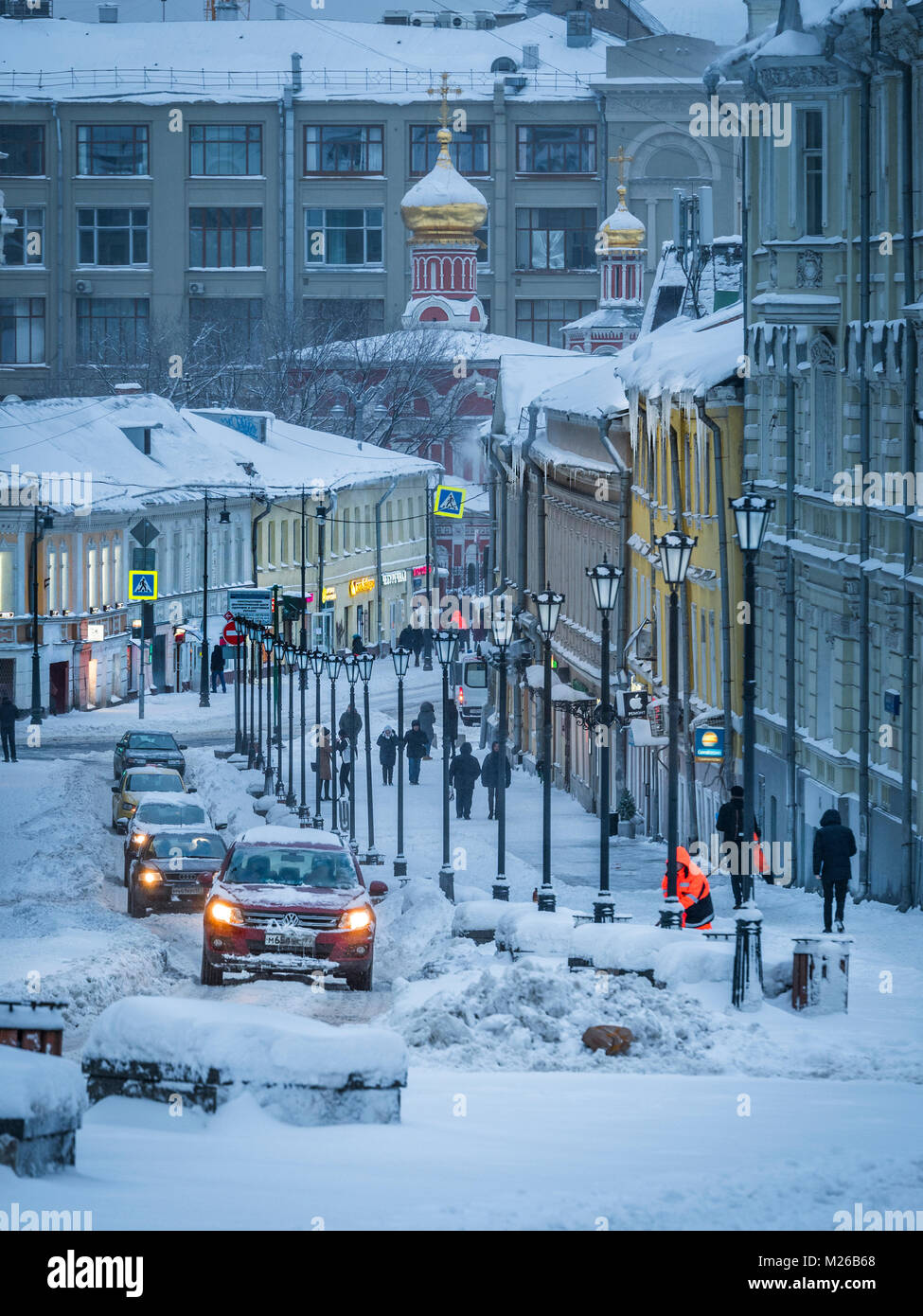 February 4, 2018. - Russia, Moscow. - The heaviest snowfall of the ...