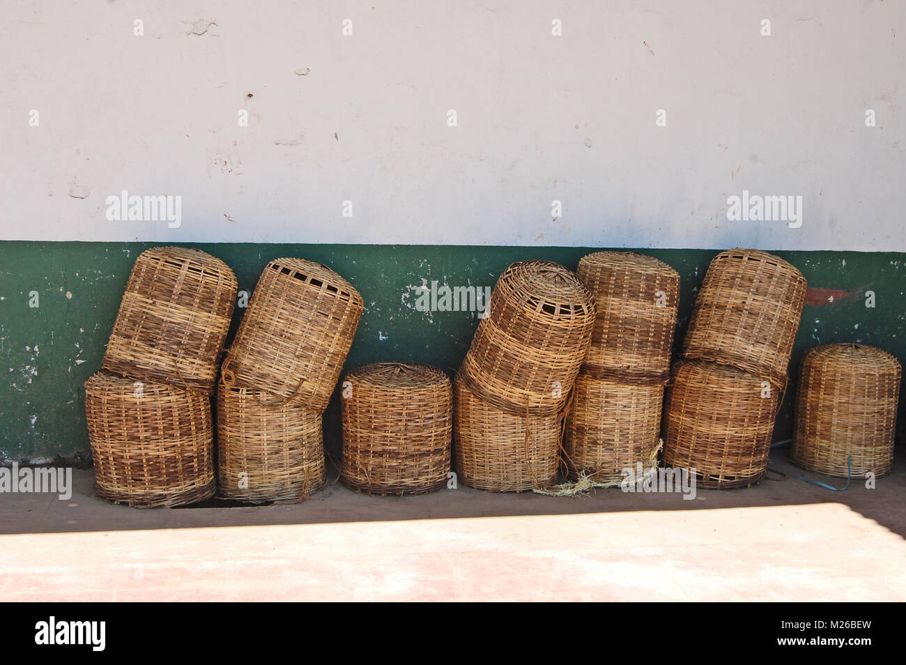 Tea leaf baskets hi-res stock photography and images - Alamy