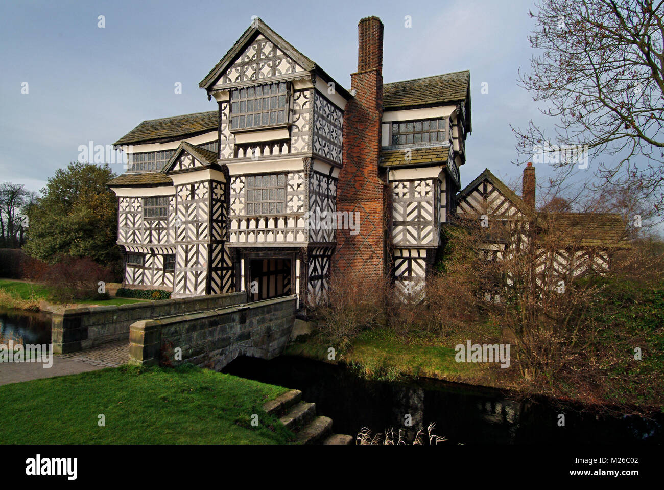Old moreton hall hi-res stock photography and images - Alamy