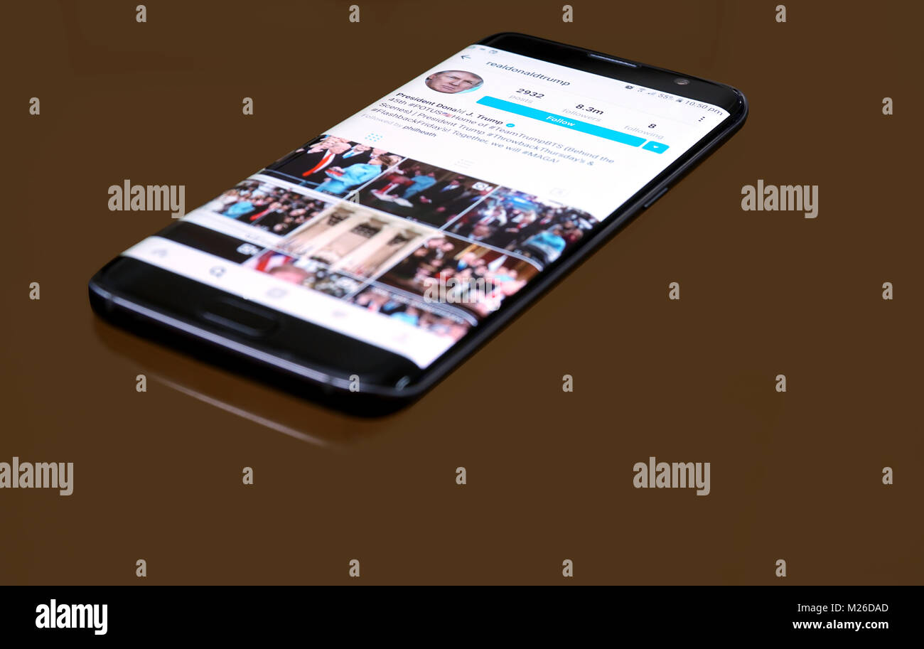 Trump media app hi-res stock photography and images - Alamy