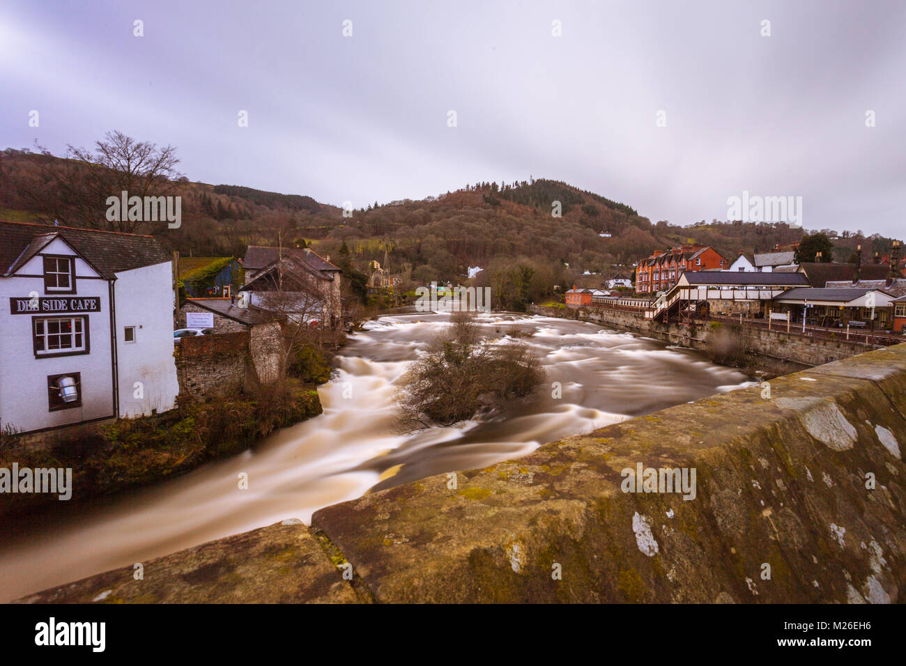 River Dee, Llangollen, Denbighshire, North Wales, UK Stock Photo - Alamy
