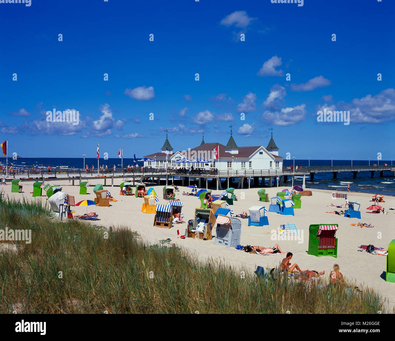 Ahlbeck beach tourists hi-res stock photography and images - Alamy