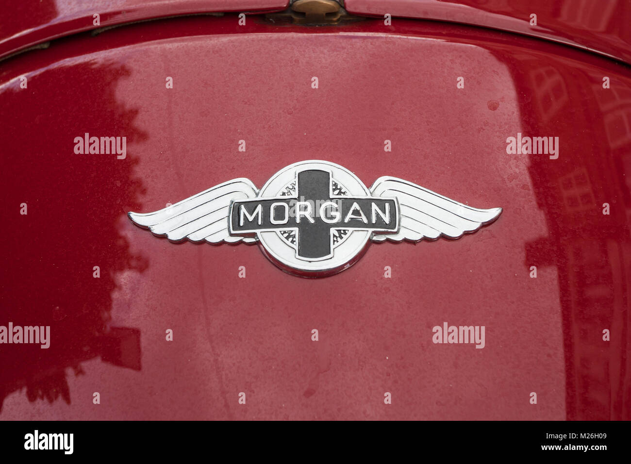 Morgan car logo hi-res stock photography and images - Alamy