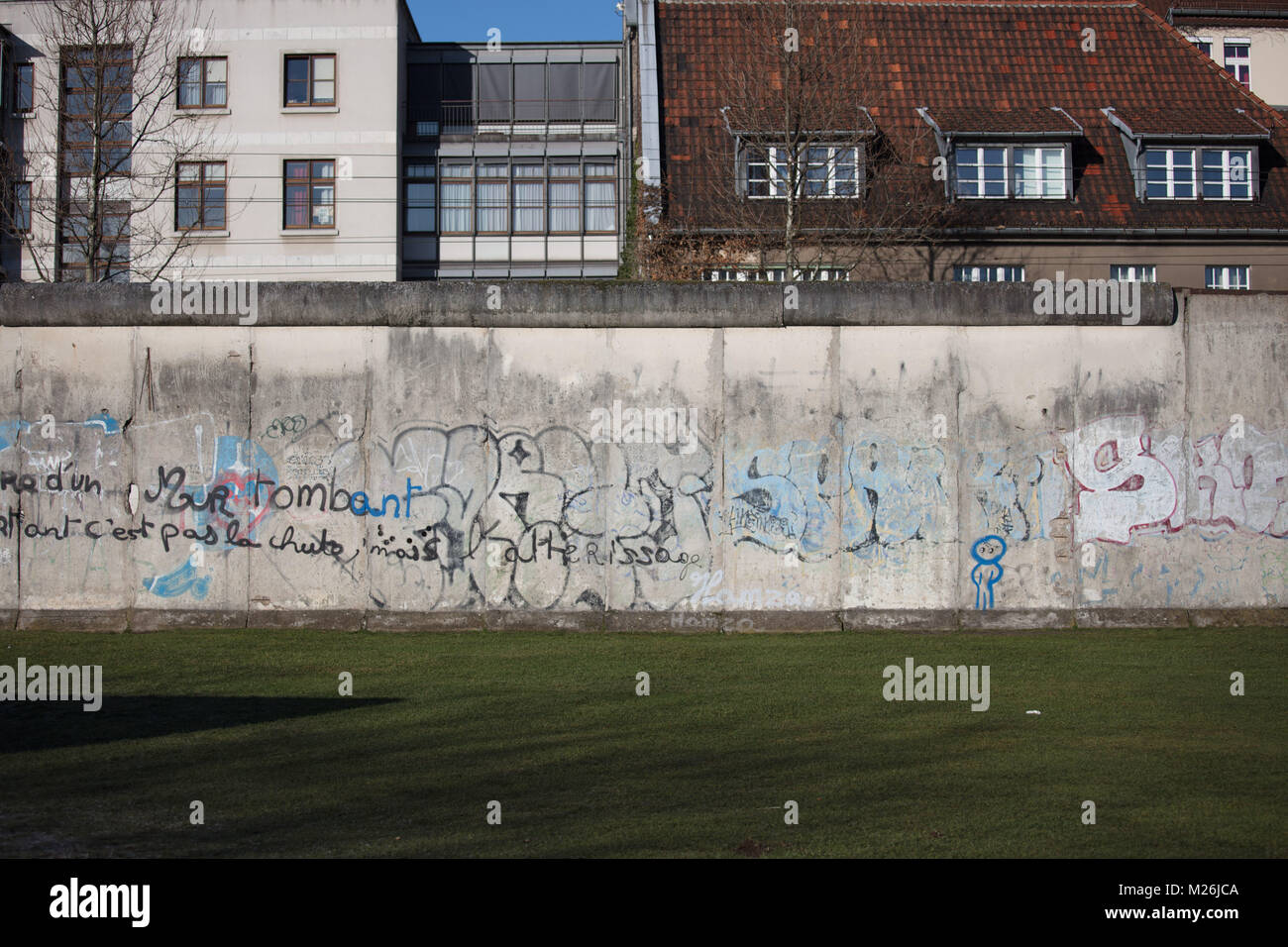 belin wall bernauer strasse Stock Photo - Alamy