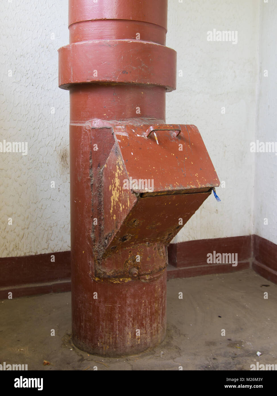 Waste Chute Stock Photos & Waste Chute Stock Images - Alamy