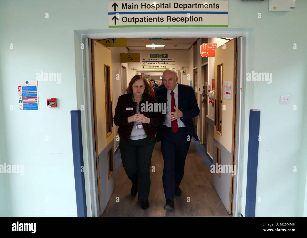 Nhs chief executive sir hi-res stock photography and images - Alamy