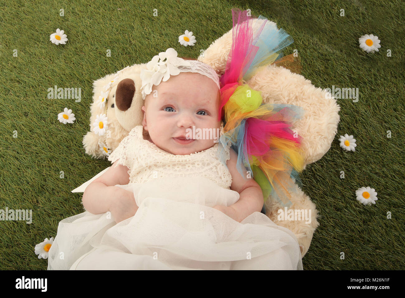 11 week old baby girl hi-res stock photography and images - Alamy