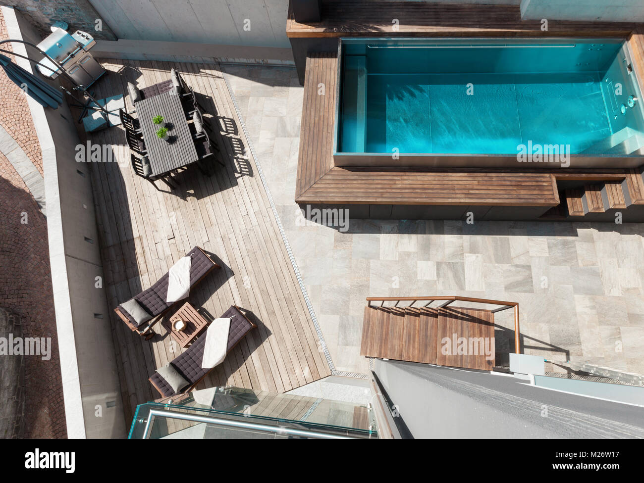 Modern house, swimming pool view, outdoor Stock Photo - Alamy