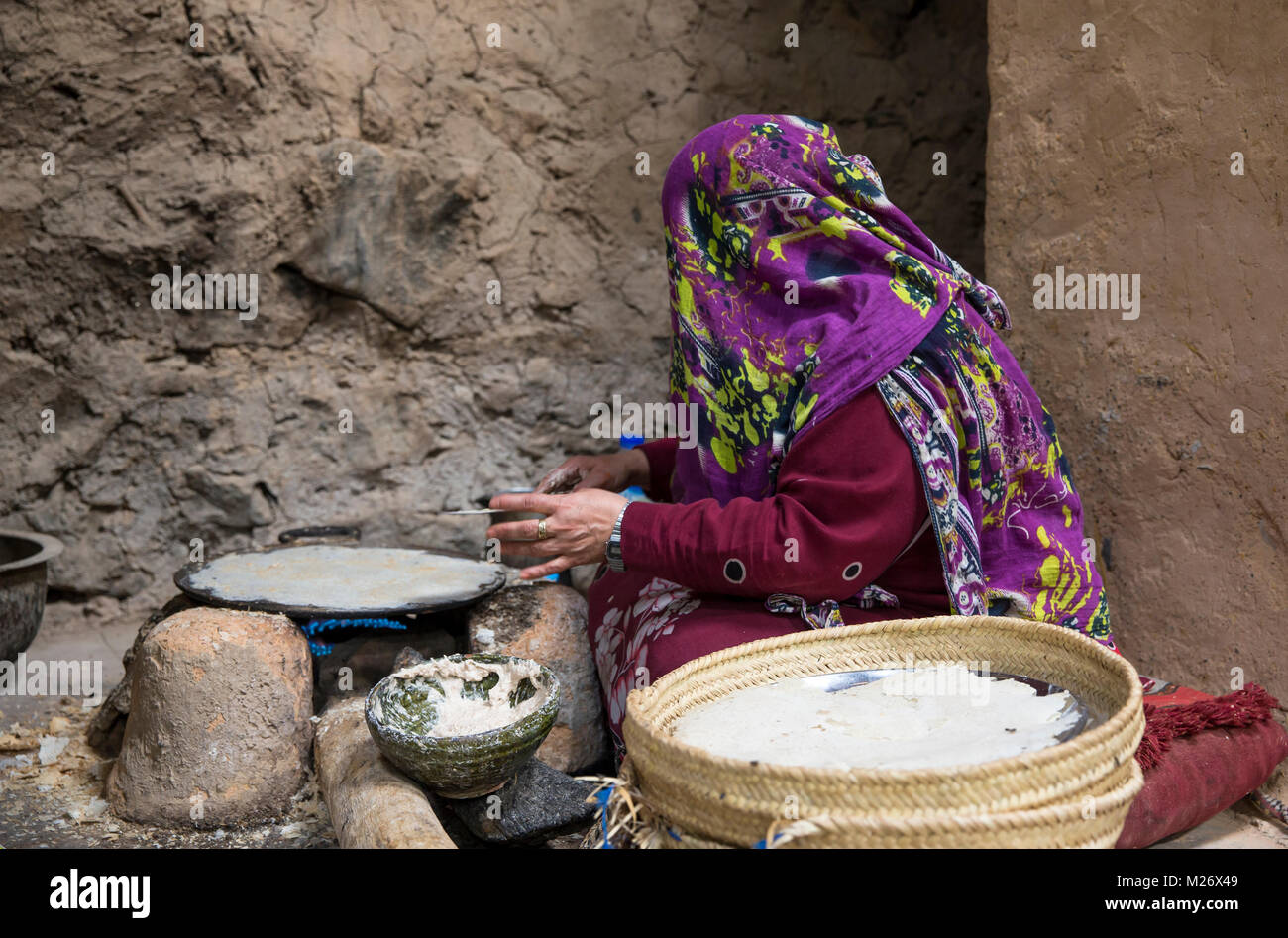 Al Hamra Oman, Febrary 2nd, 2018: omani woman making preparations in ...