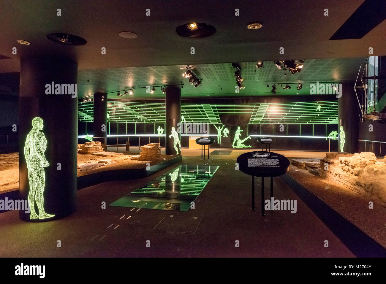 London roman amphitheatre hi-res stock photography and images - Alamy