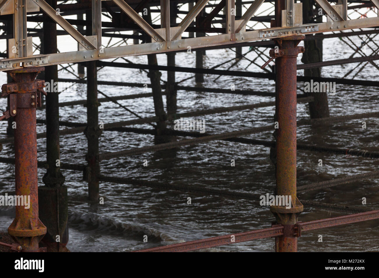 Victorian pillars hi-res stock photography and images - Alamy