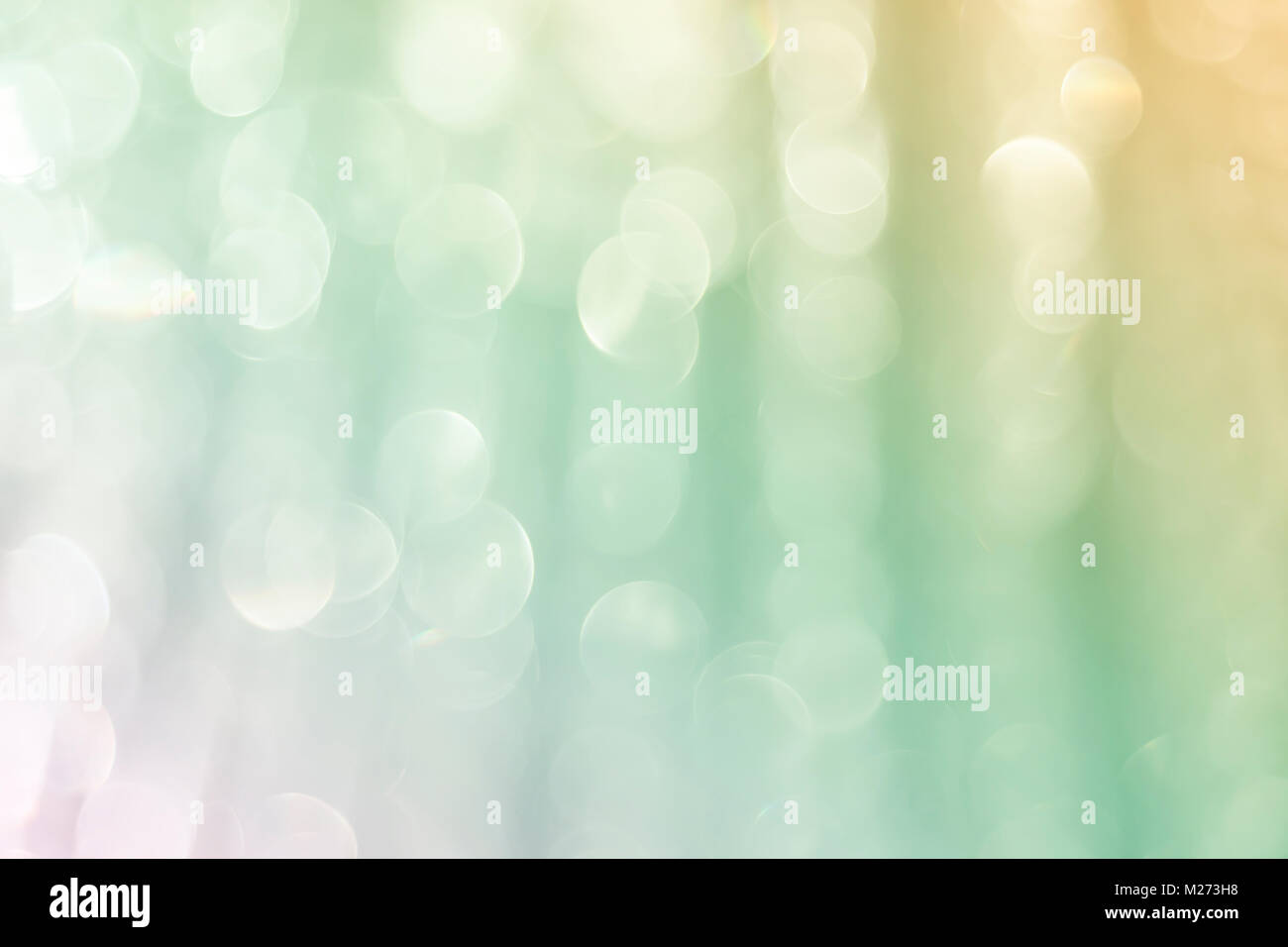 Falling drops hi-res stock photography and images - Alamy