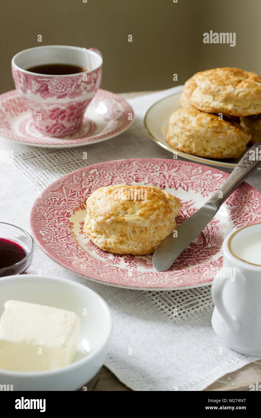 Homemade bread scones with hot tea, traditional British pastries Stock ...