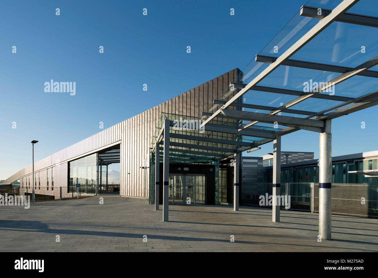 Edinburgh Gateway Station Stock Photos & Edinburgh Gateway Station ...