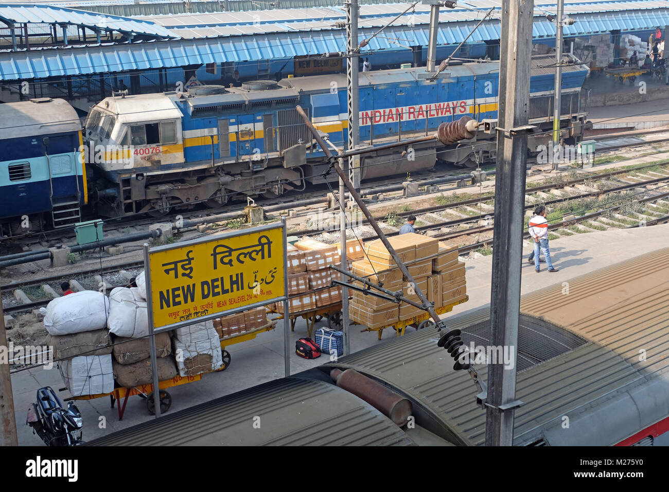 Delhi railway hi-res stock photography and images - Alamy