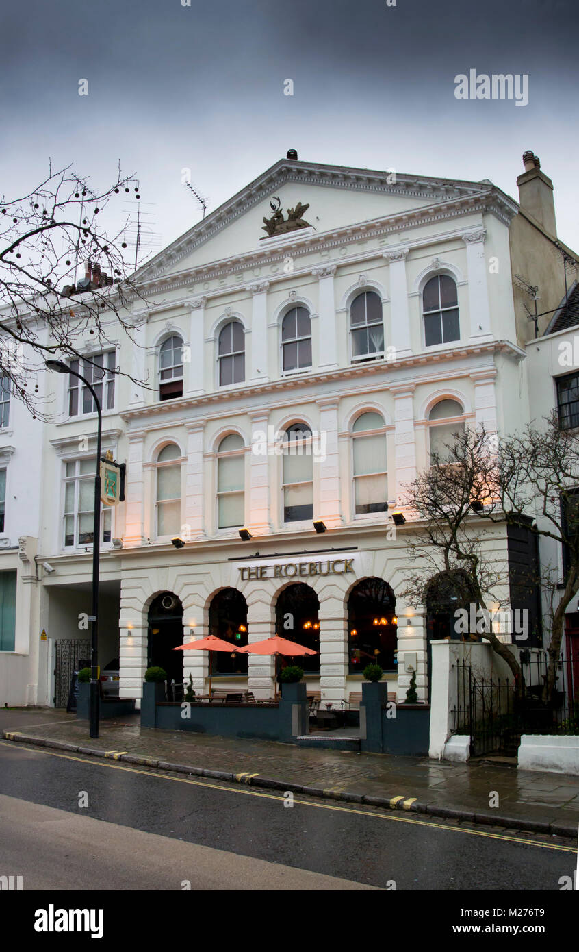 The roebuck public house hi-res stock photography and images - Alamy