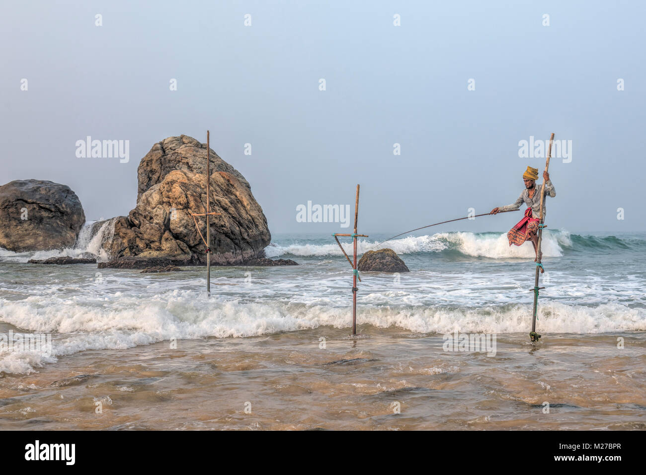 Fishing stilt hi-res stock photography and images - Alamy