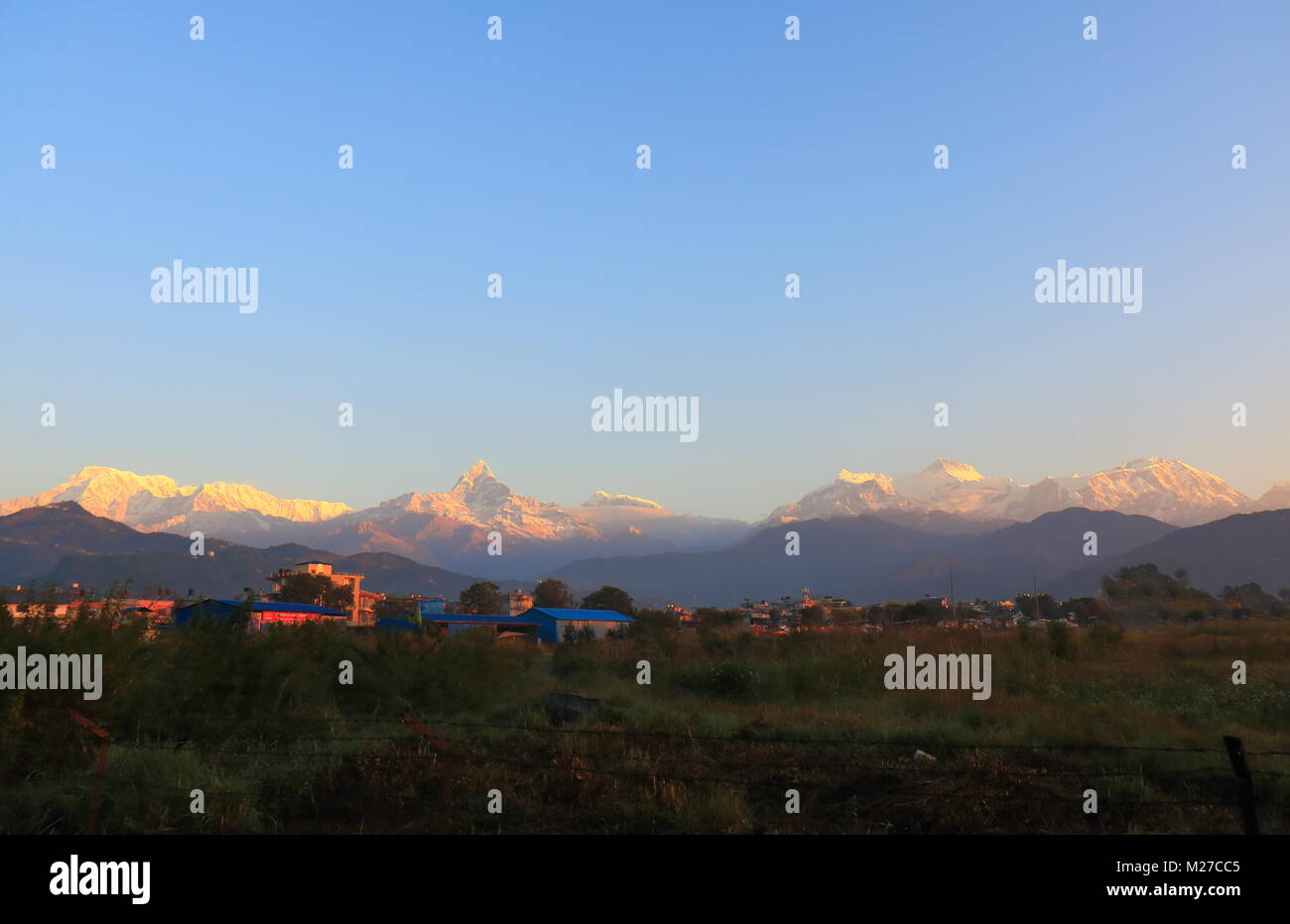 Nepal pokhara annapurna range dawn hi-res stock photography and images ...