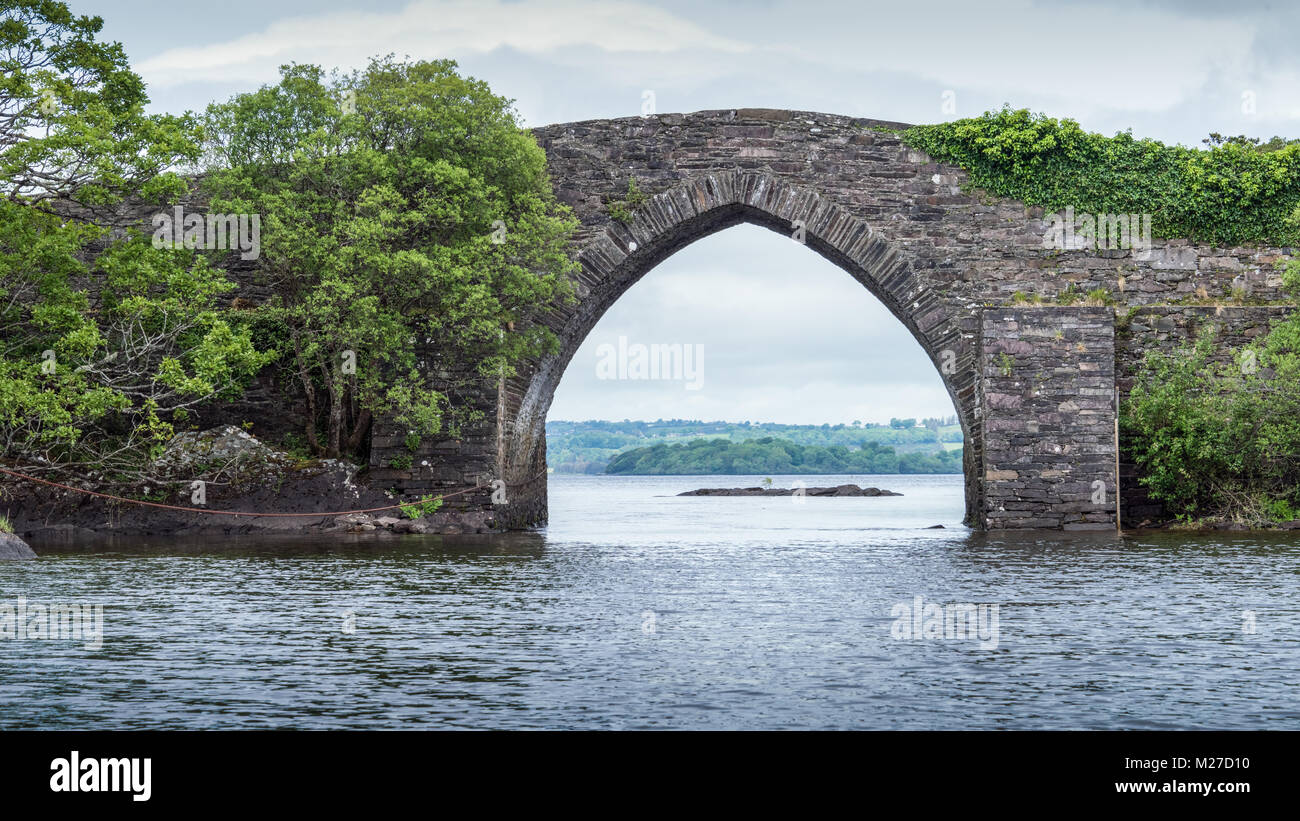 Brickeen Bridge, Muckross Lake, Ring of Kerry Stock Photo - Alamy