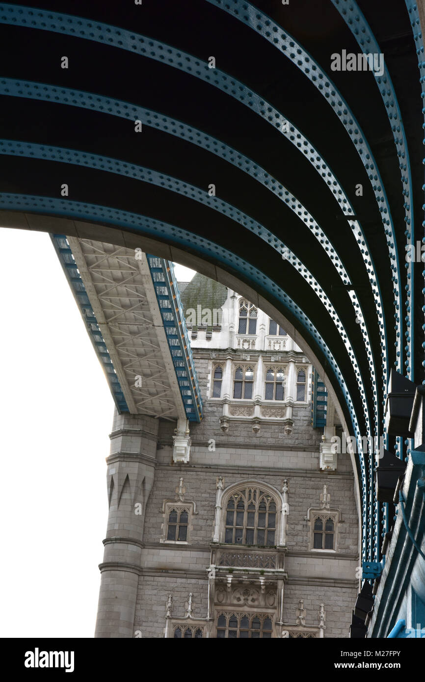 A different or unusual viewpoint of the tower bridge in central london ...