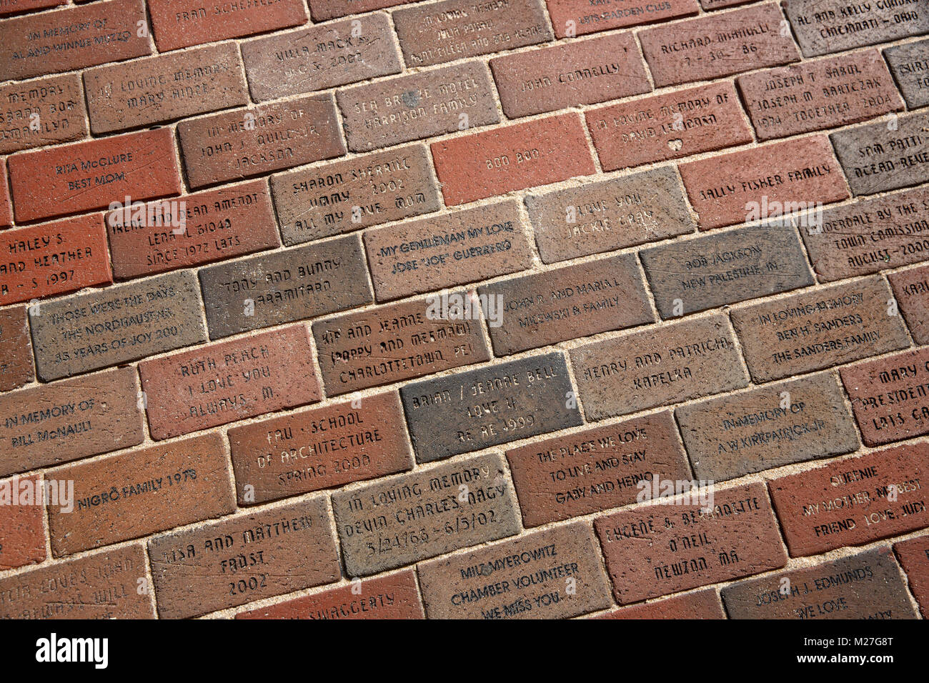 Brick sidewalk hi-res stock photography and images - Alamy