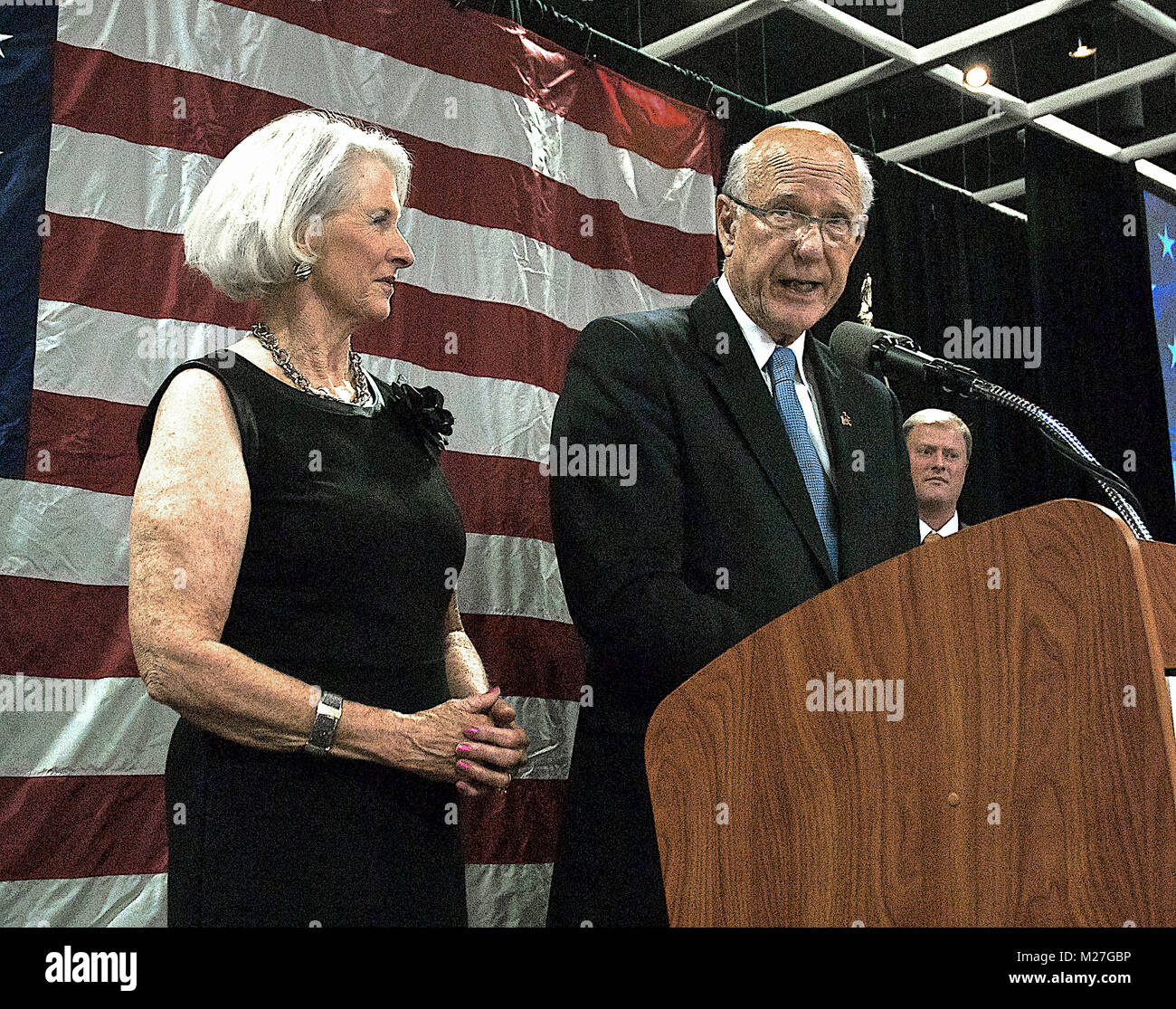 Topeka, Kansas 11-4-2014 Senator Pat Roberts with his wife Franki at ...
