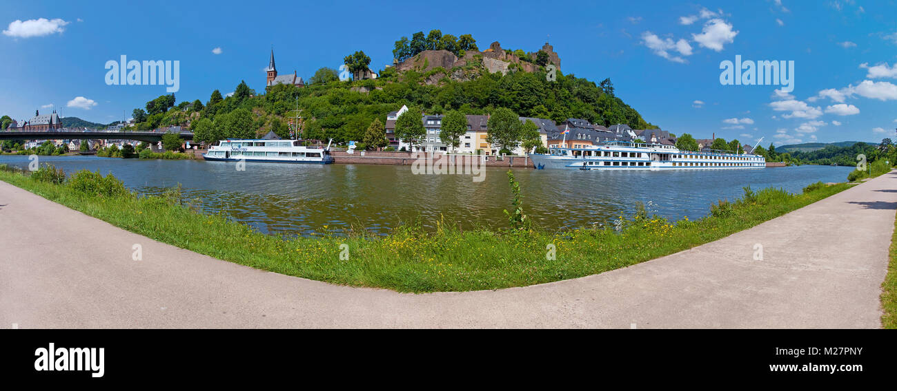 Excursion ship on Saar river, above the Saarburg castle, Saarburg at Saar river, Rhineland ...