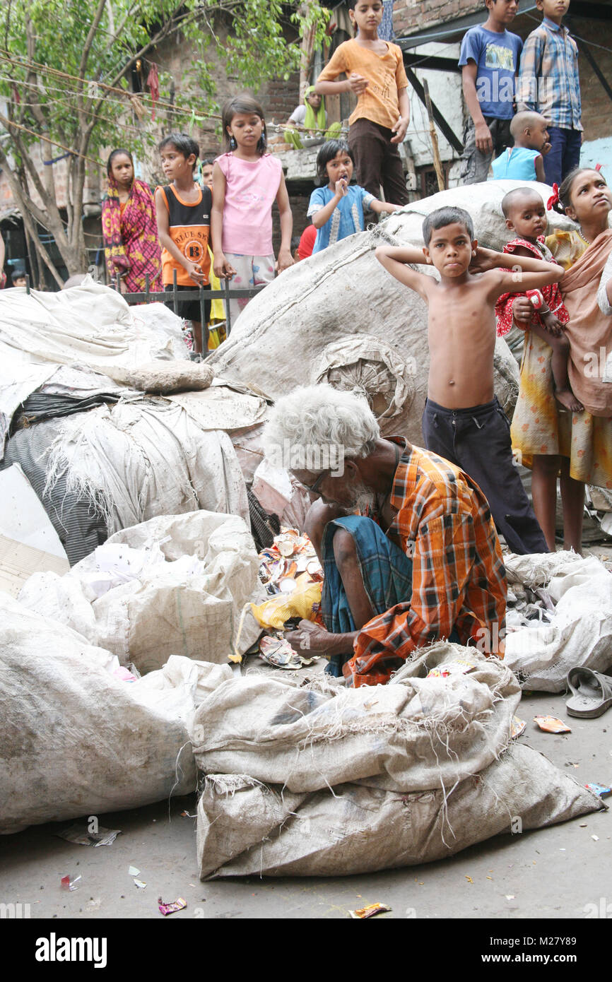 Slum india hi-res stock photography and images - Alamy