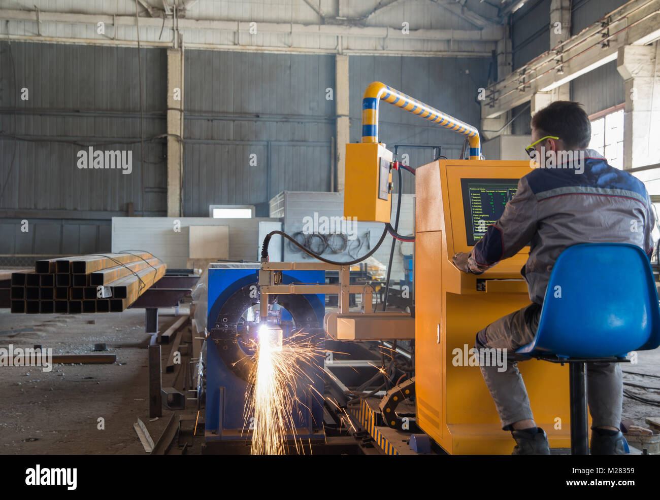 Gas welding hi-res stock photography and images - Alamy