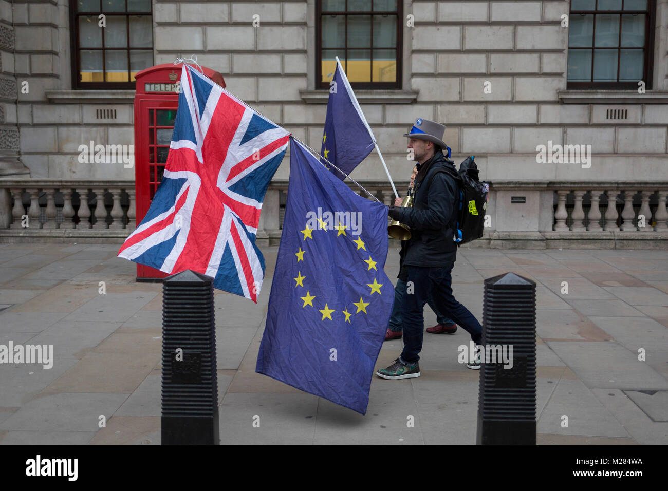 Eu chief brexit negotiator hi-res stock photography and images - Alamy