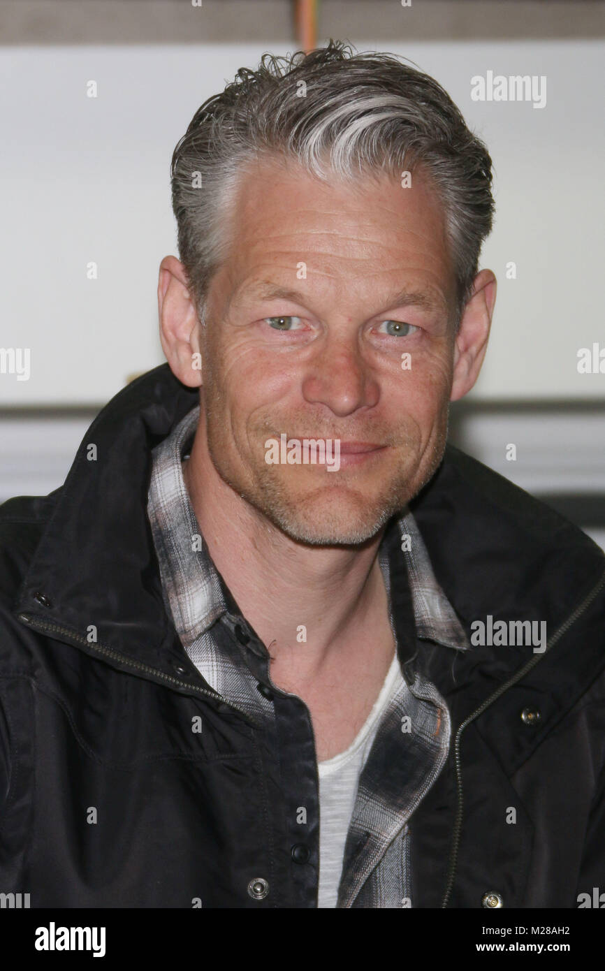 Rtl moderator hi-res stock photography and images - Alamy