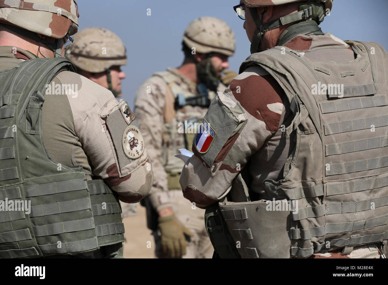 French and Spanish forces train Iraqi army soldiers by conducting a ...