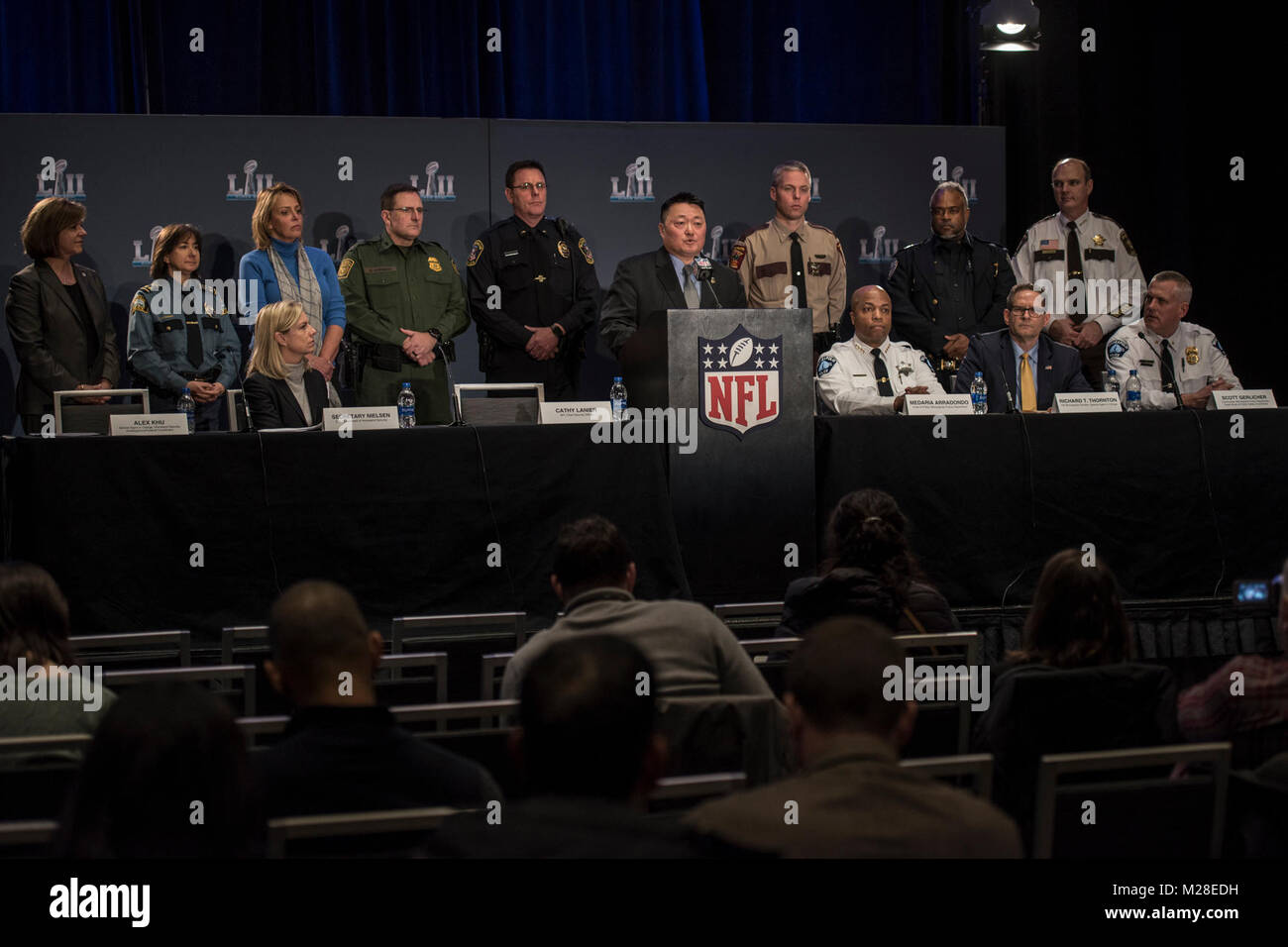 Kirstjen nielsen agent hi-res stock photography and images - Alamy