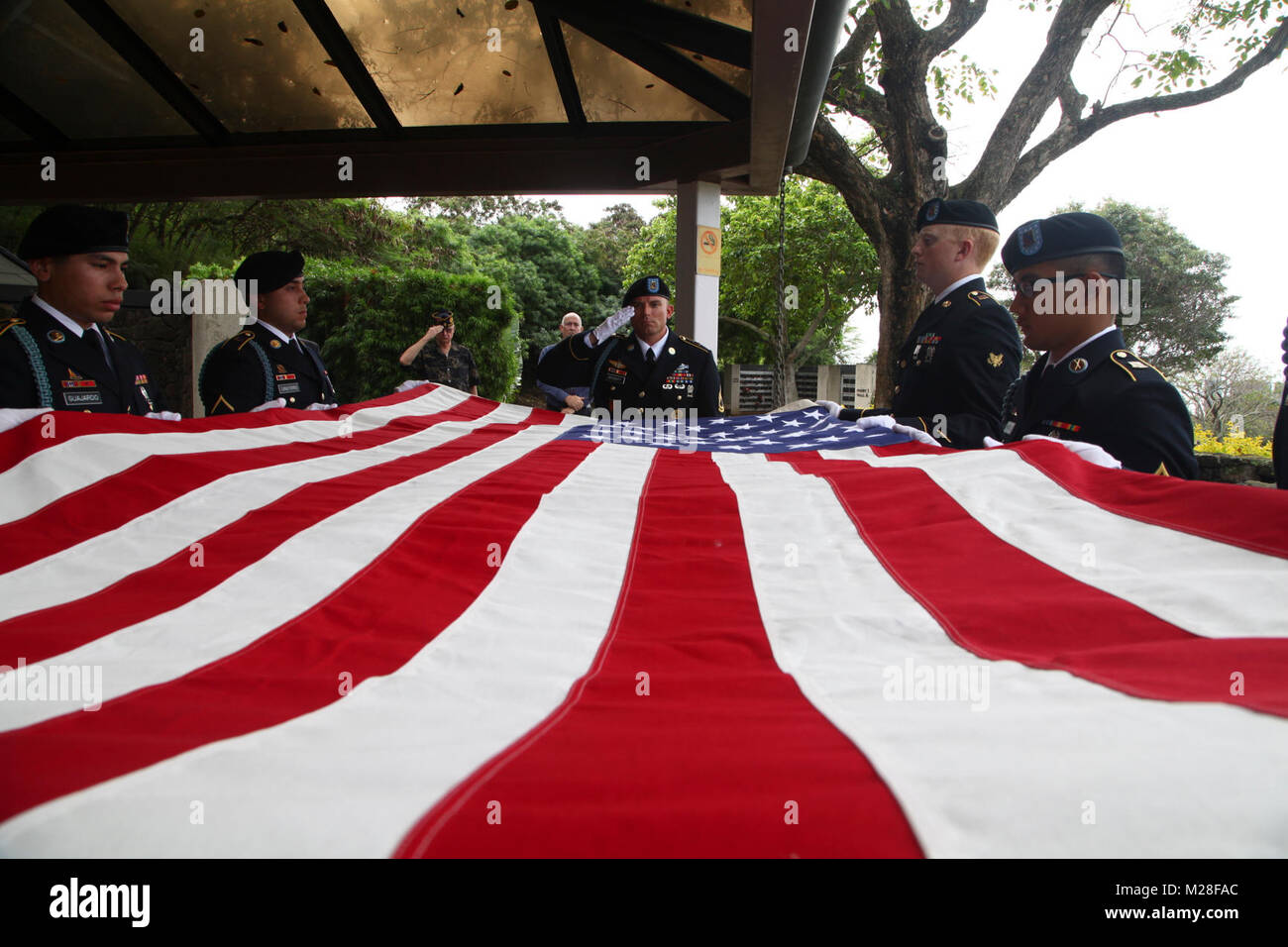 U.S. Soldiers assigned to the 2-14 Cavalry Regiment, 25th Infantry ...