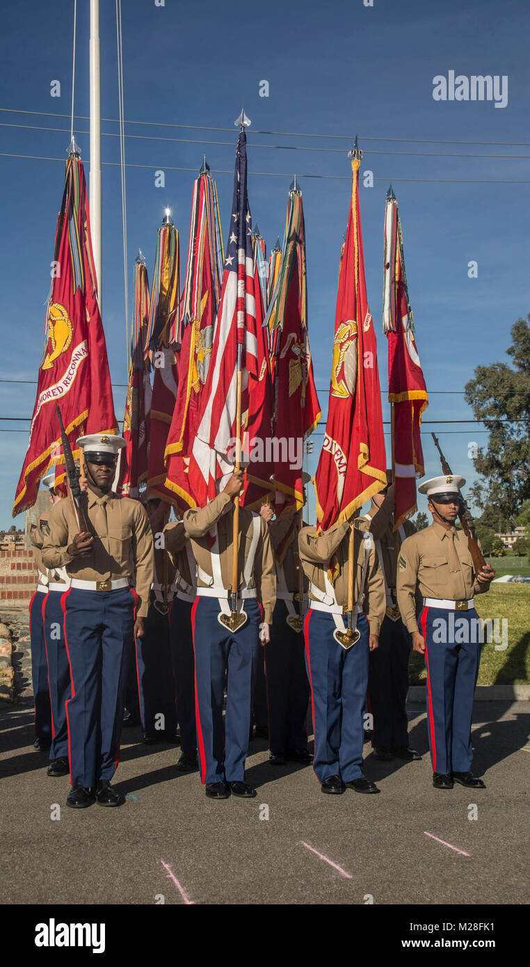 Veterans active duty marines hi-res stock photography and images - Alamy