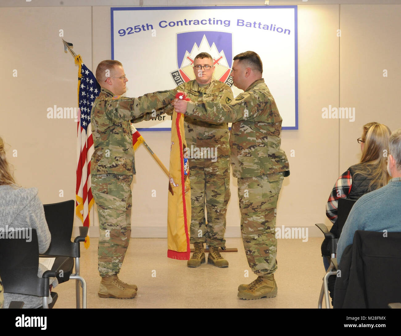 Contracting colors hi-res stock photography and images - Alamy