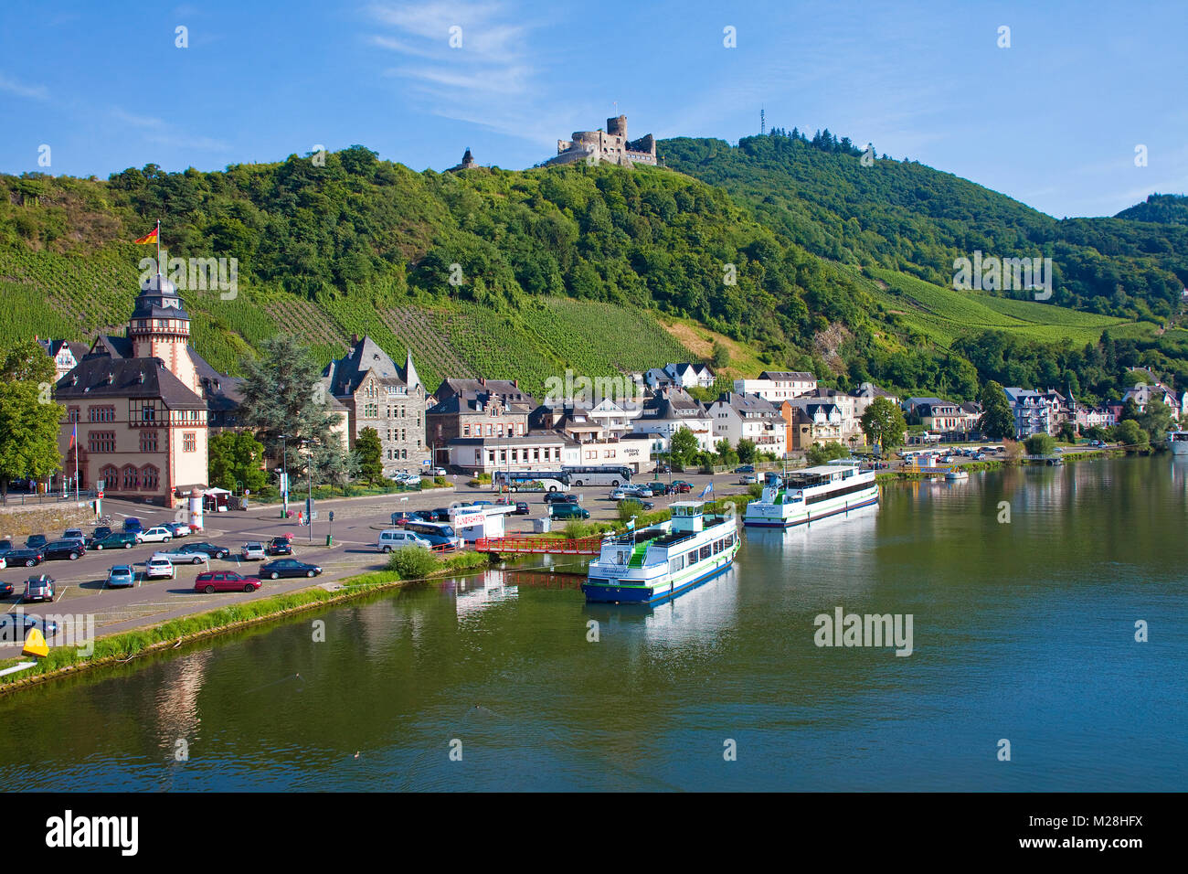 Ausflugsschiffe hi-res stock photography and images - Alamy
