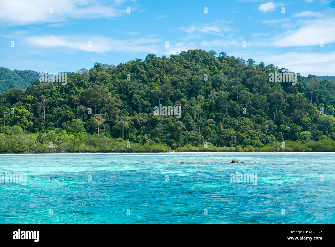 Seascape sunny hi-res stock photography and images - Alamy