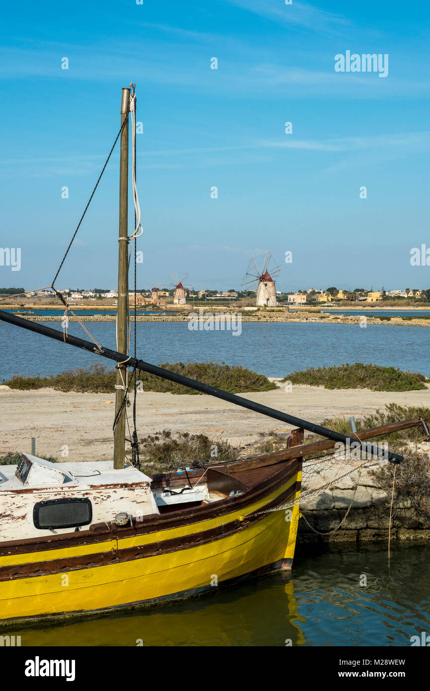 Italy,Sicily,Trapani,Saline di Trapani and Paceco nature reserve Stock Photo - Alamy