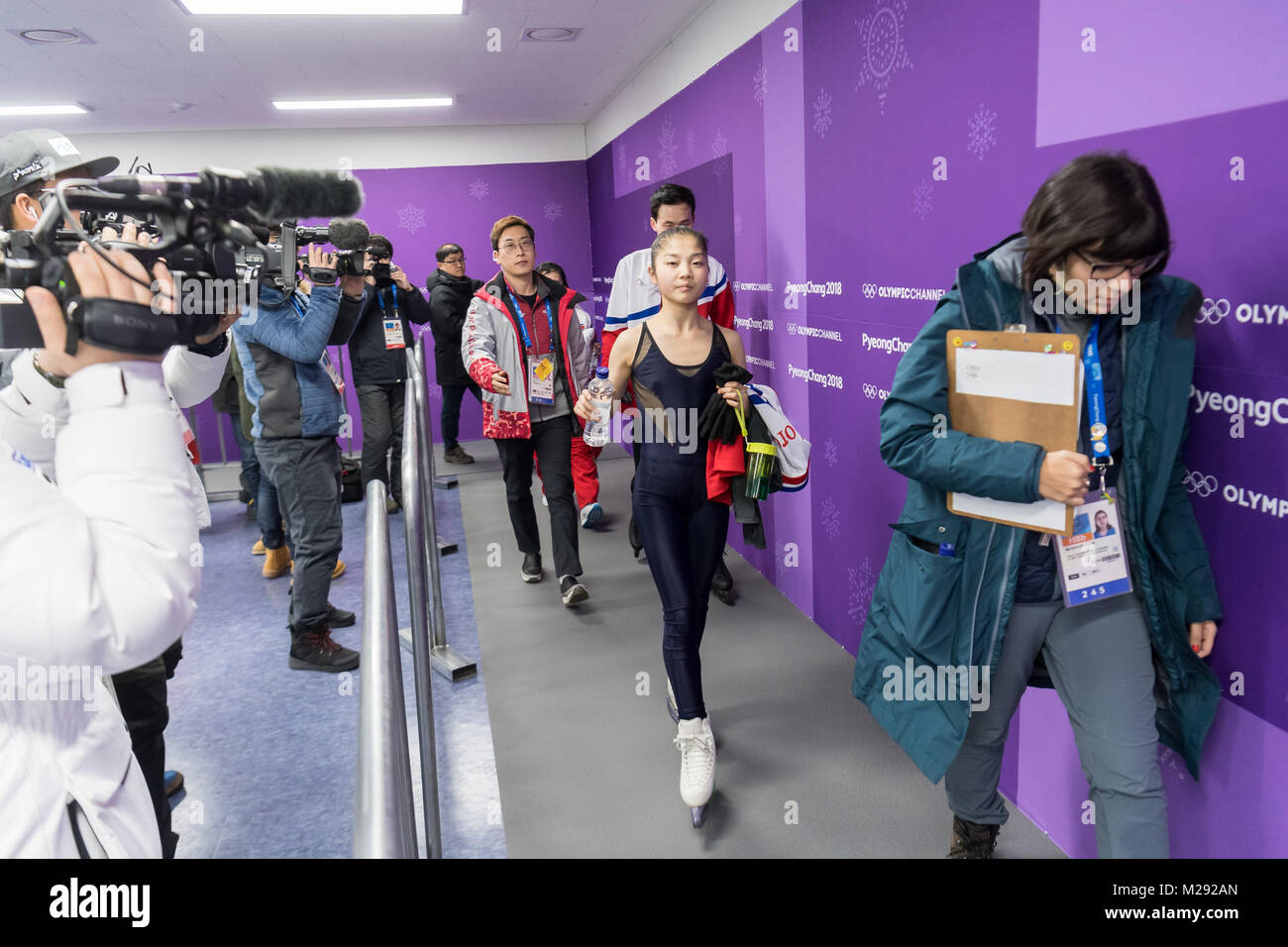 Gangneung, South Korea. 06th Feb, 2018. North Korea's Ryom Tae Ok (2-R ...