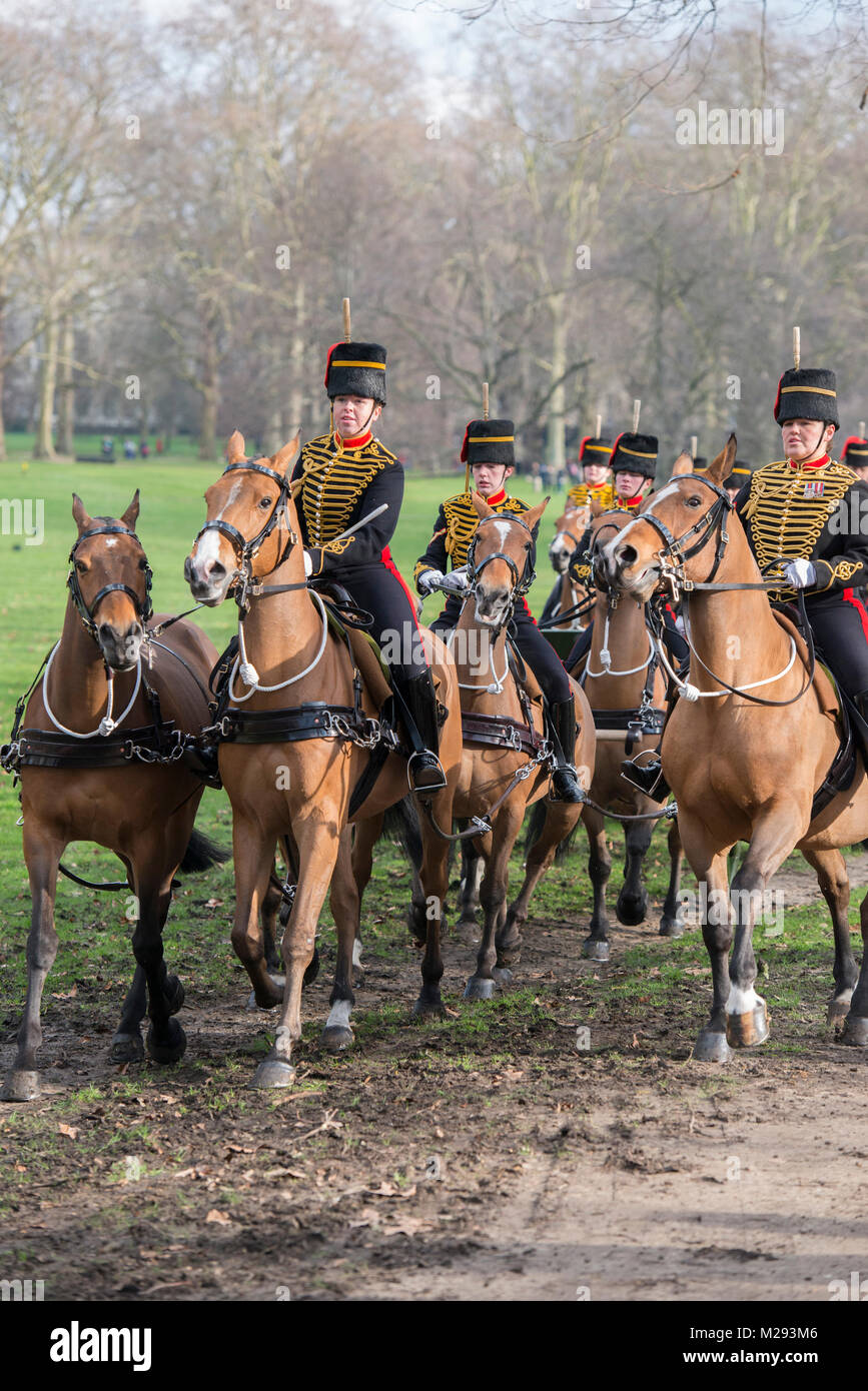 The kings troop royal horse artillery leave hi-res stock photography ...