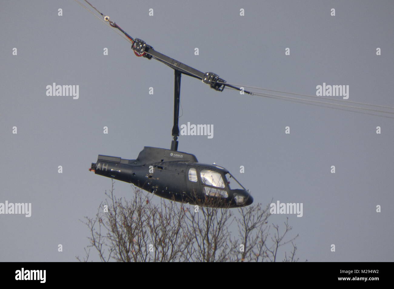 N322AH Fallout Helicopter Film Set Stock Photo - Alamy