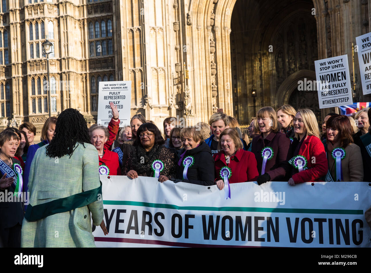 Labour mps hi-res stock photography and images - Alamy